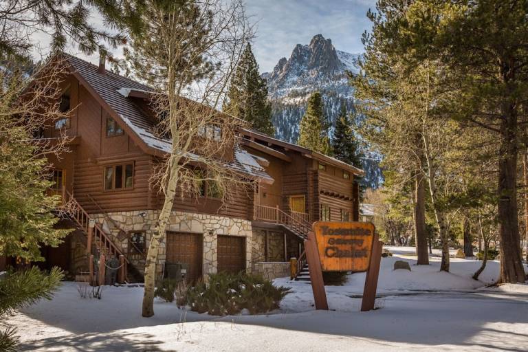 June Lake Vacation Rentals from $179 | HomeToGo