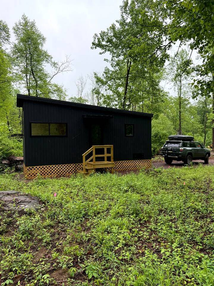House ∙ 1 Bedroom ∙ 2 Guests - Bucks County, PA