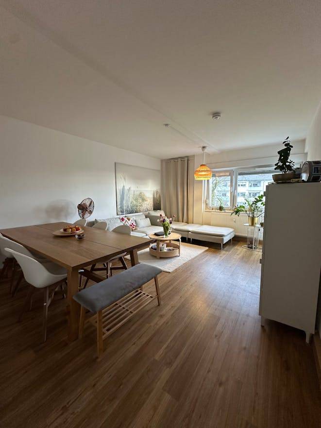 75 M² Apartment ∙ 4 Bedrooms ∙ 5 Guests - Mannheim