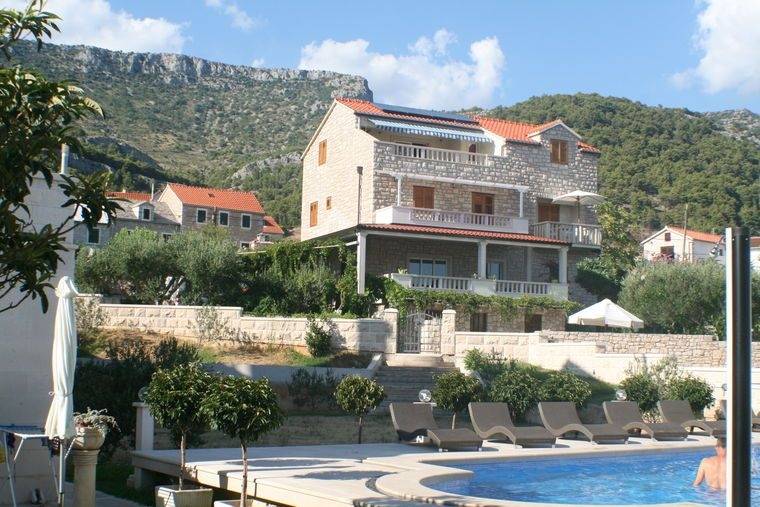 30 M² Huoneisto ∙ 1 Makuuhuone ∙ 2 Vierasta - Stari Grad