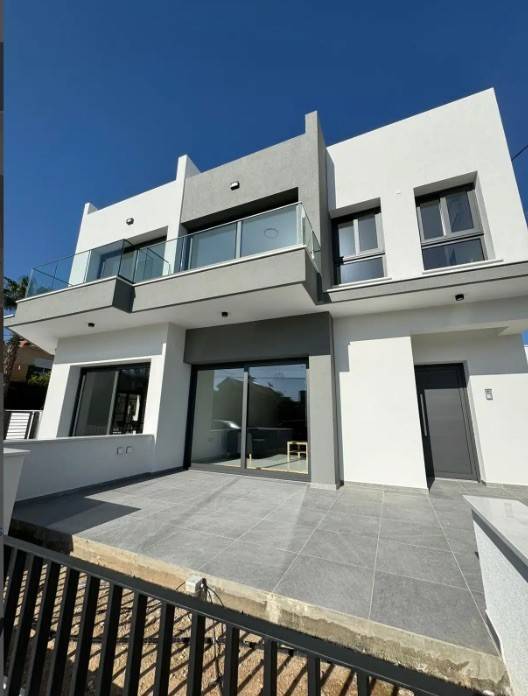 110 M² Villa ∙ 3 Bedrooms ∙ 6 Guests - Limassol