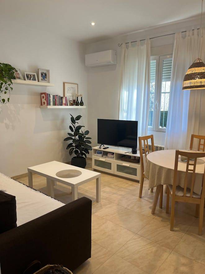 60 M² Ferienhaus ∙ 1 Schlafzimmer ∙ 2 Gäste - Madrid