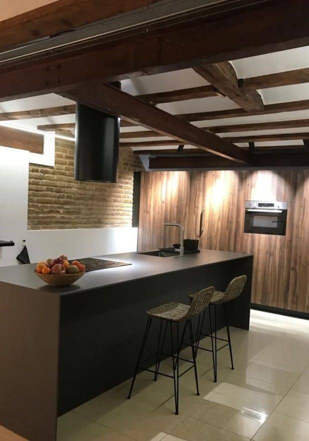 100 M² Apartamento ∙ 2 Habitaciones ∙ 4 Huéspedes - Valencia