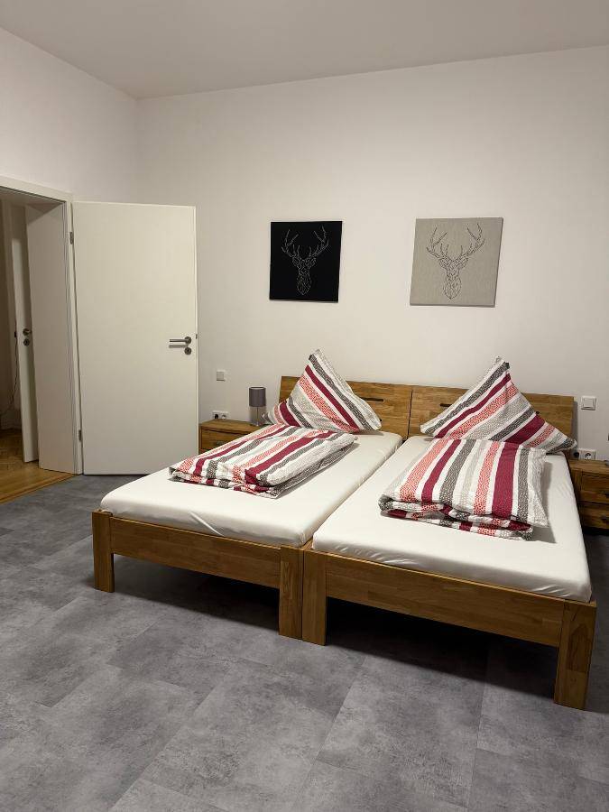 68 M² Ferienwohnung ∙ 2 Schlafzimmer ∙ 4 Gäste - Grafenau