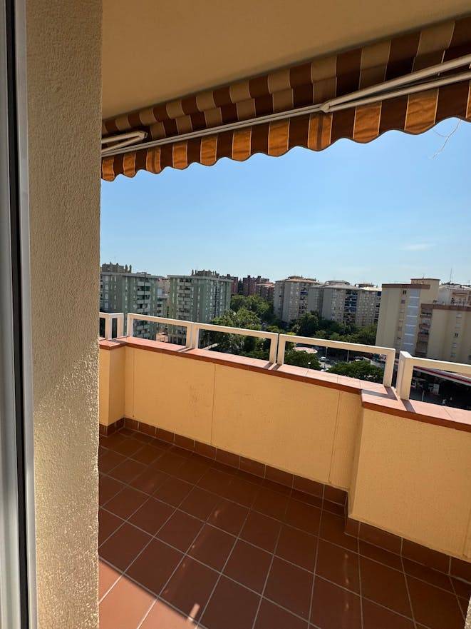 75 M² Apartment ∙ 4 Bedrooms ∙ 4 Guests - Sabadell