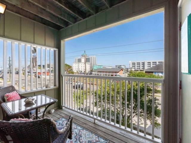 House ∙ 1 Bedroom ∙ 4 Guests - Carolina Beach, NC