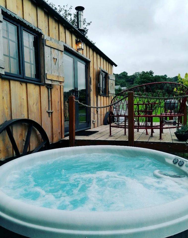 Camping ∙ 1 Bedroom ∙ 2 Guests - Carmarthenshire