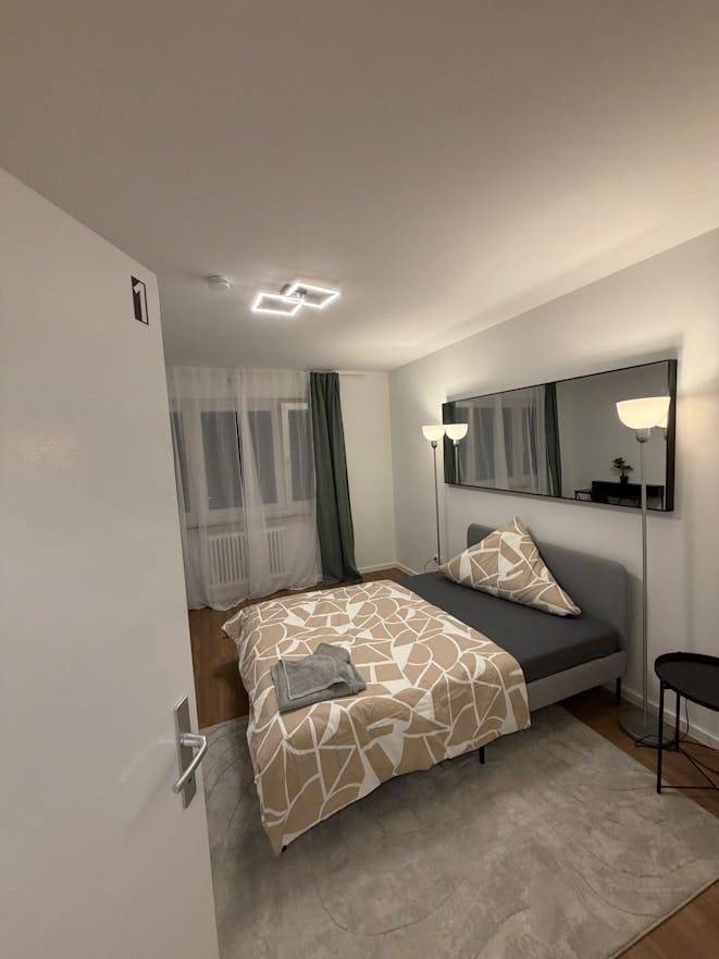 100 M² Appartamento Vacanza ∙ 4 Camere Da Letto ∙ 4 Ospiti - Munich (Monacor di Baviera)