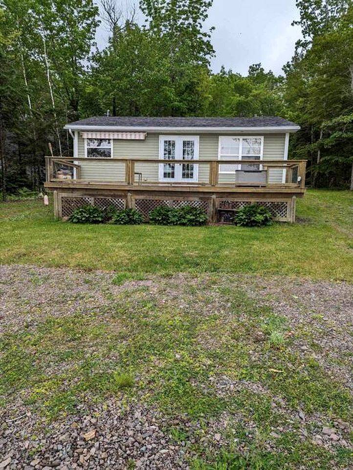 Accommodation ∙ 2 Bedrooms ∙ 6 Guests - Kentville