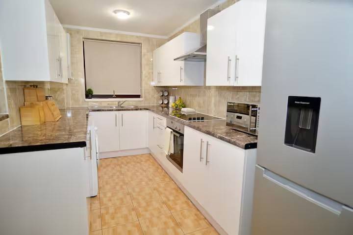 110 M² House ∙ 3 Bedrooms ∙ 6 Guests - Romford