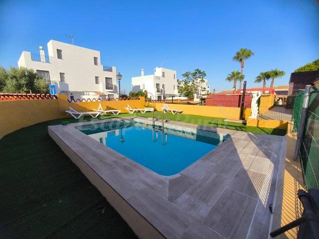 Cottage ∙ 40 Chambres ∙ 4 Personnes - Lepe