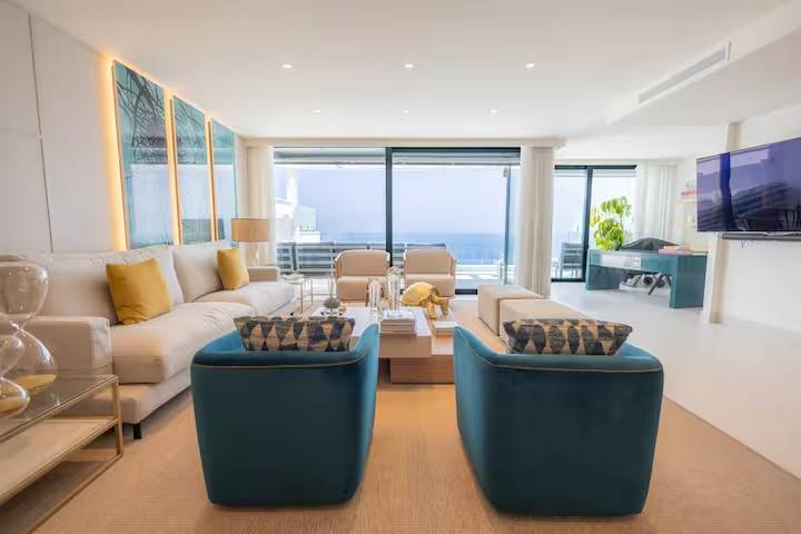 396 M² Villa ∙ 4 Makuuhuonetta ∙ 8 Vierasta - Almuñécar