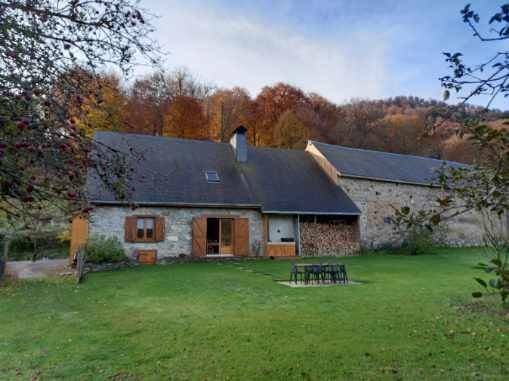 107 M² Gîte ∙ 3 Chambres ∙ 6 Personnes - Pyrénées