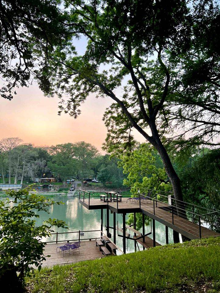 House ∙ 2 Bedrooms ∙ 4 Guests - Seguin
