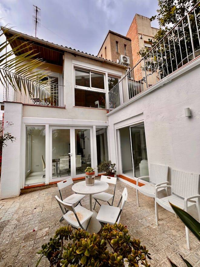 348 M² Maison De Vacances ∙ 8 Chambres ∙ 15 Personnes - Barcelone