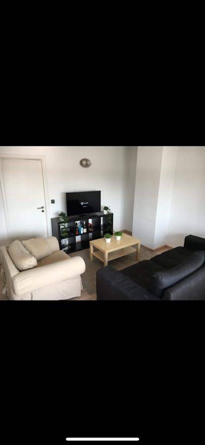 80 M² Appartement ∙ 2 Chambres ∙ 2 Personnes - ルーバン