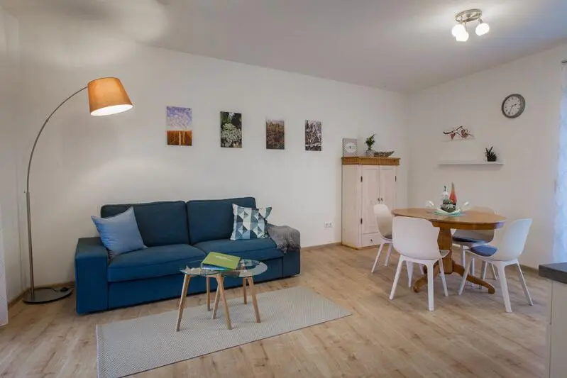 44 M² Ferienwohnung ∙ 1 Schlafzimmer ∙ 3 Gäste - Haßfurt