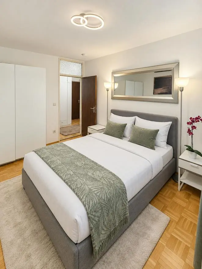 56 M² Apartment ∙ 2 Guests - Munich