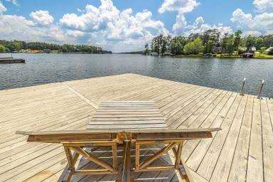 Lake Sinclair, GA Vacation Rentals from $91 | HomeToGo