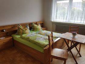 90 M² Apartment ∙ 3 Bedrooms ∙ 5 Guests - Donauworth
