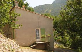 37 M² Mökki ∙ 1 Makuuhuone ∙ 4 Vierasta - Var