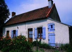 60 M² Gîte ∙ 1 Schlafzimmer ∙ 2 Gäste - Auvergne