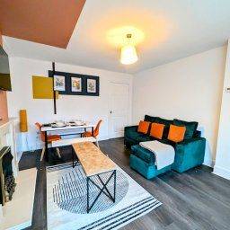 85 M² Apartment ∙ 3 Bedrooms ∙ 5 Guests - Morpeth