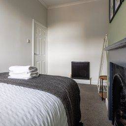 85 M² House ∙ 4 Bedrooms ∙ 7 Guests - Darlington