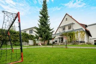 Ferienwohnung ∙ 2 Schlafzimmer ∙ 7 Gäste - Zirndorf