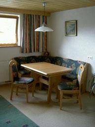 86 M² Ferienwohnung ∙ 1 Schlafzimmer ∙ 5 Gäste - Stanzach
